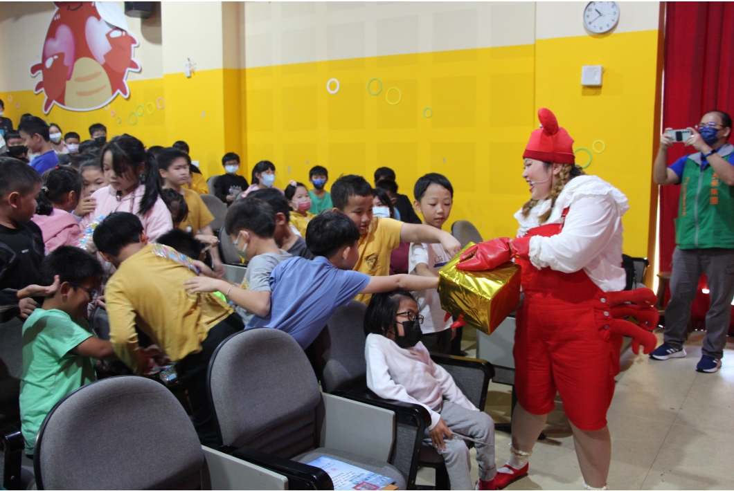 Chang Yung-Fa Charity Foundation Launches Anti-Drug Drama Train ...